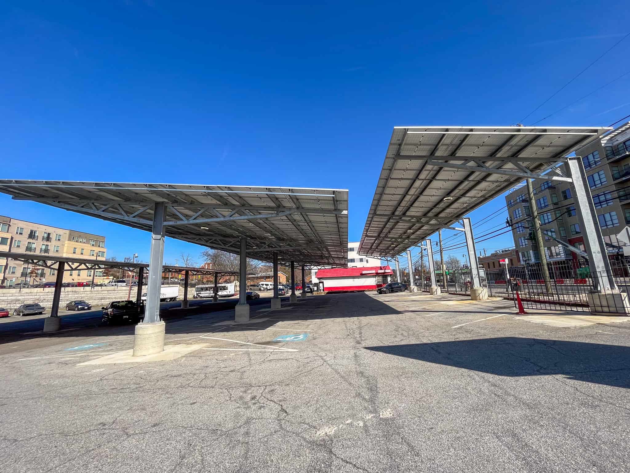 The House of Praise - Solar Construction