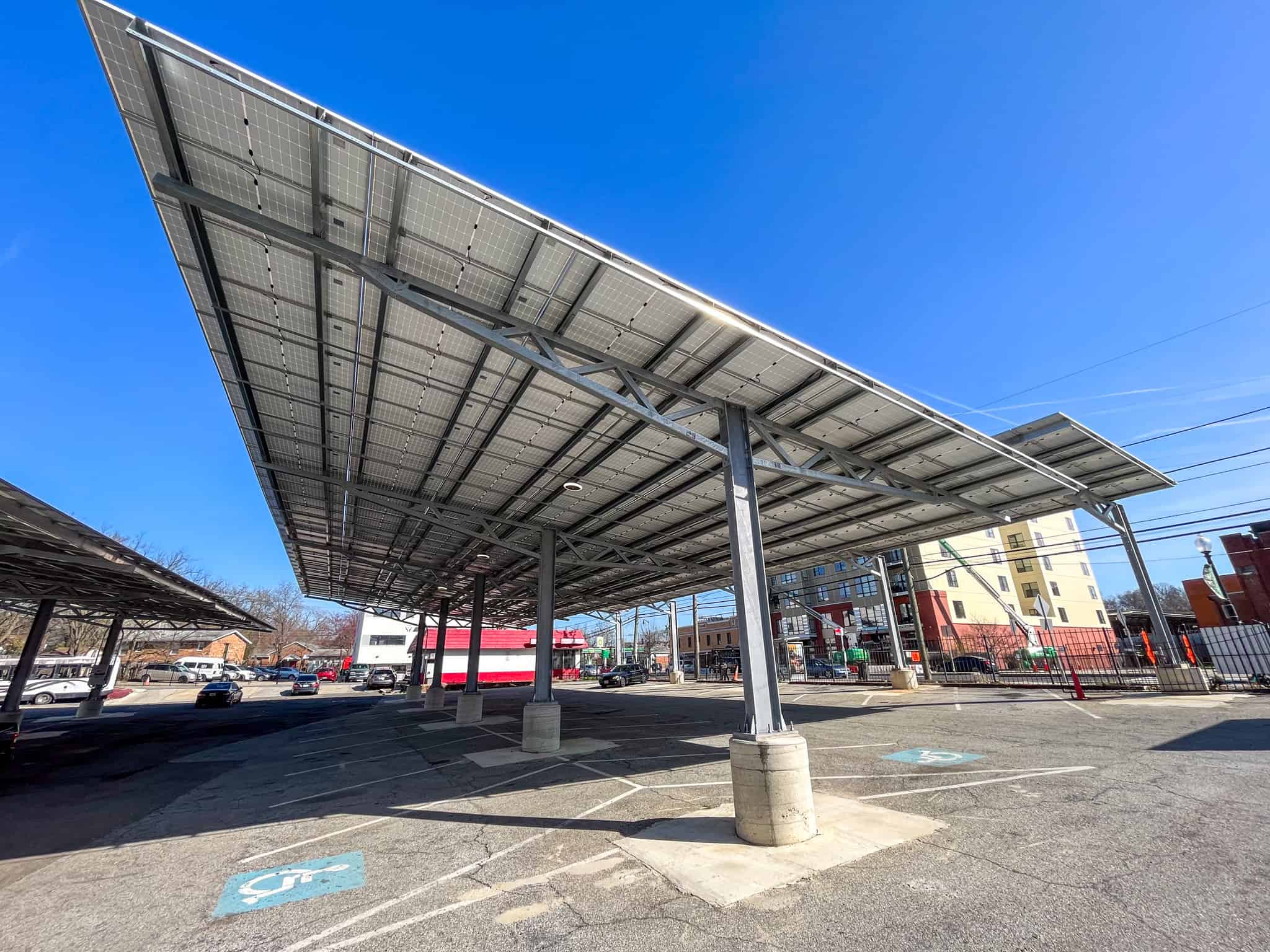 The House of Praise - Solar Construction